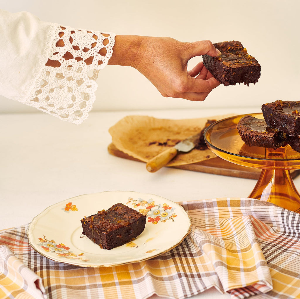 Cake And Brownie Gifts - Exploding Bakery - Next Day Delivery